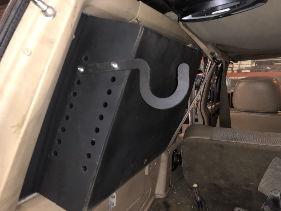 Storage Window – Jeep Cherokee XJ 4-D (84-01)
